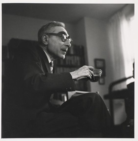 The Objectivist Poets – Literary Theory and Criticism