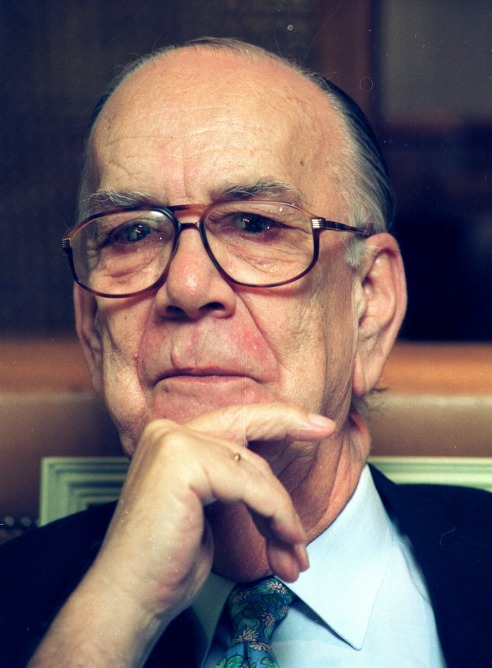 Analysis of Camilo José Cela’s The Hive – Literary Theory and Criticism